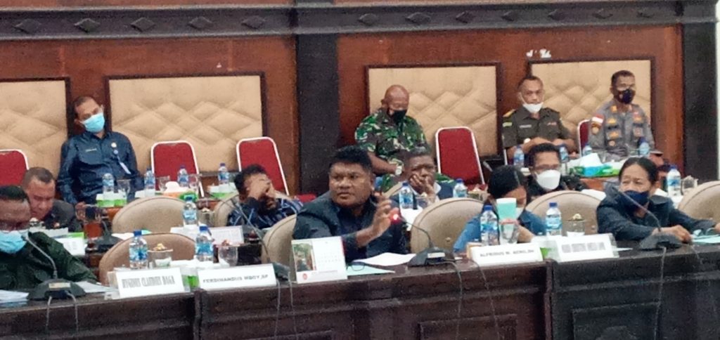 Bupati Sikka Tidak Hadiri Sidang LKPJ, Politisi PKP Singgung Etika ...