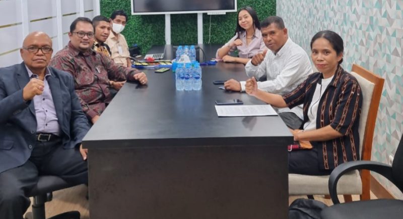 Bendahara BTT "Menghadap" BPK, Ini Kata Petrus Selestinus | SuaraSikka
